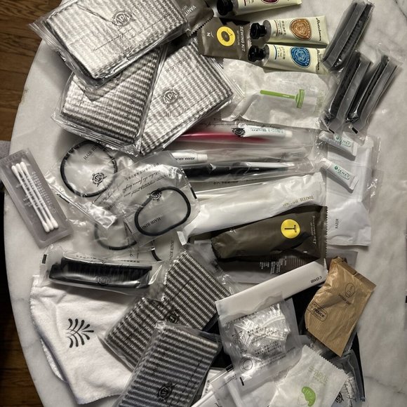 Makeup | Hotel Body Beauty Health Many Amenities All New Mainly From ...